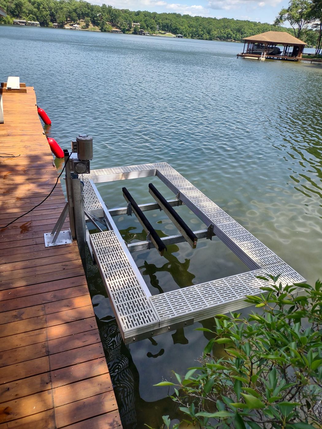 Doozie Jet Ski Lift With Walkway Hart Boat Lift And Dock Services